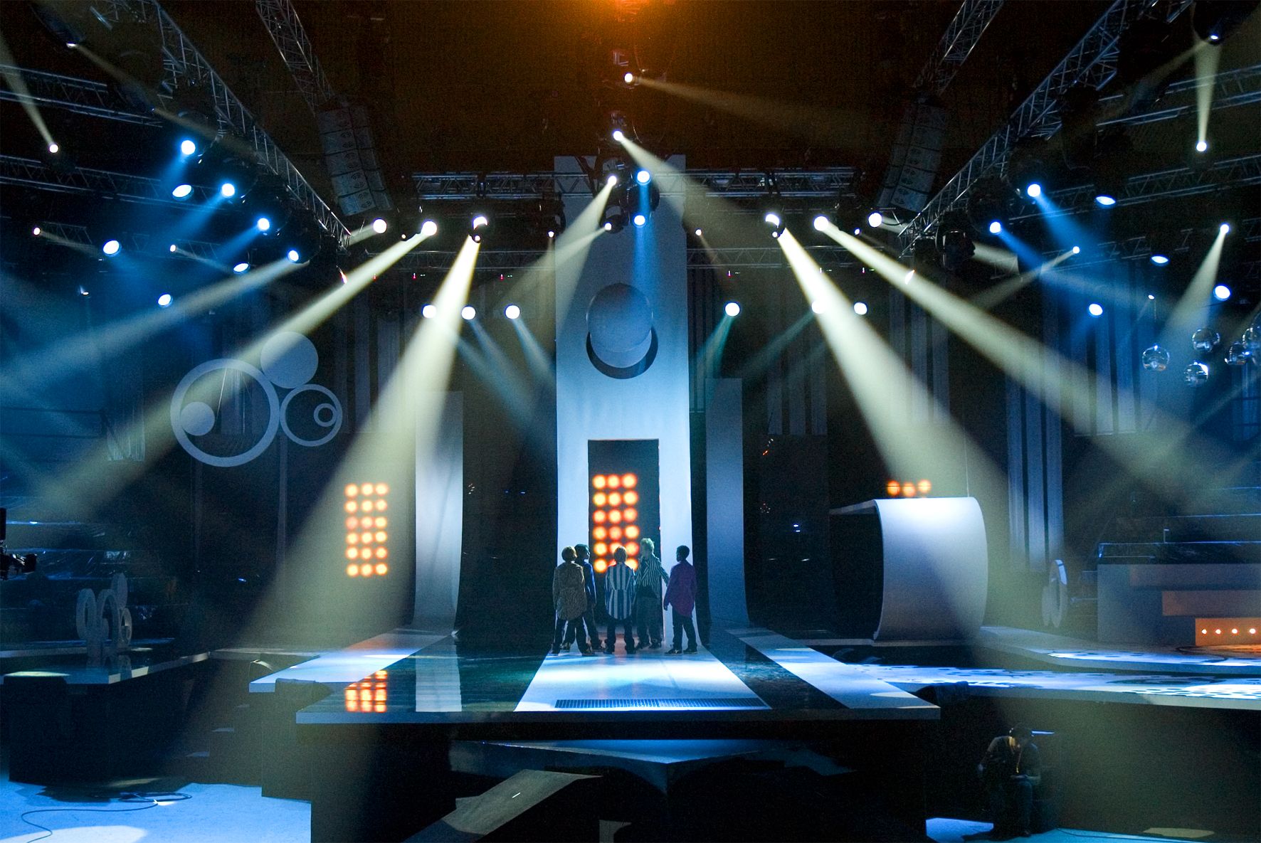 5 Mistakes To Avoid When Setting Up Your Event Stage - Market Share Group